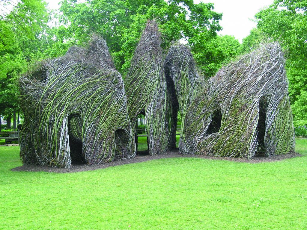 Patrick Dougherty: Itinerant Artist - Sculpture