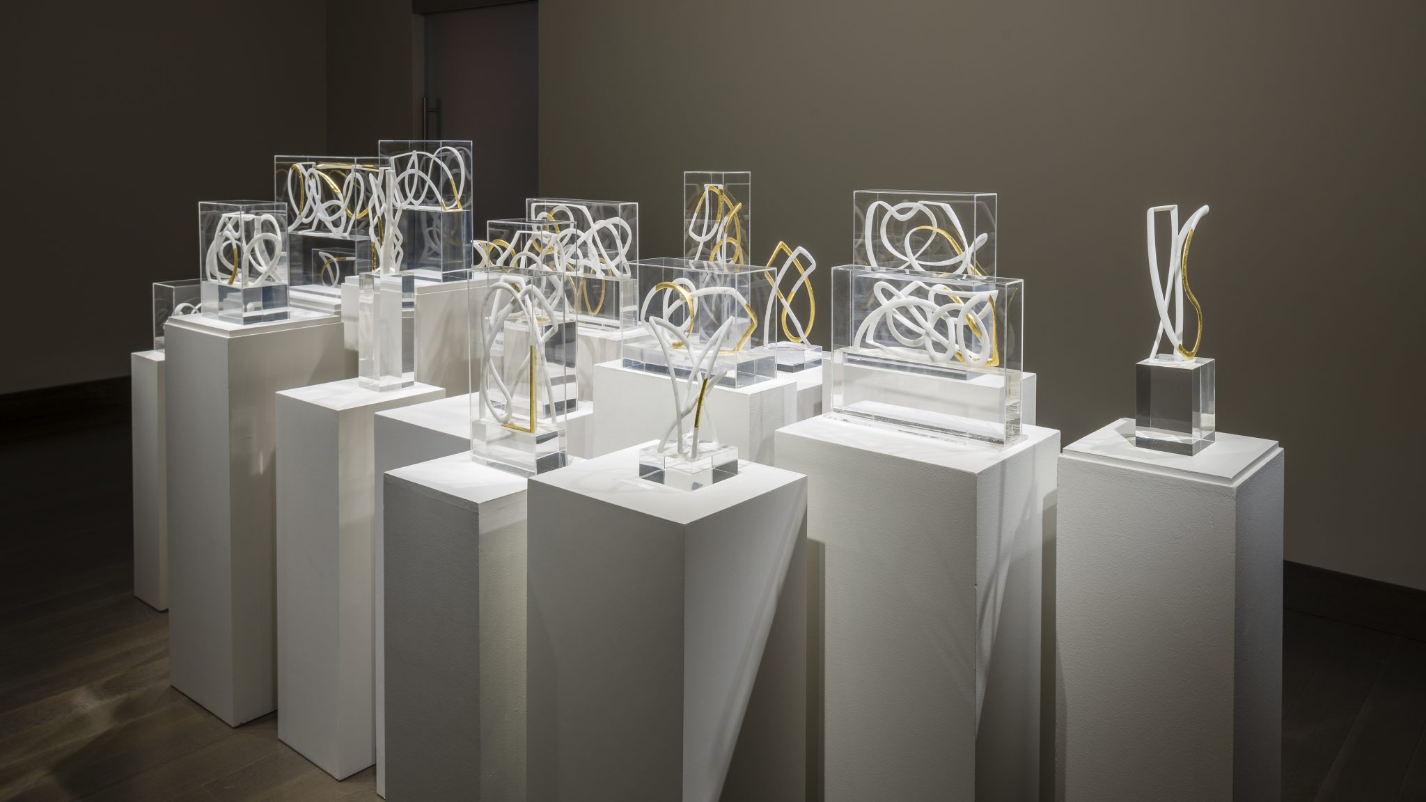 Elizabeth Turk - Sculpture